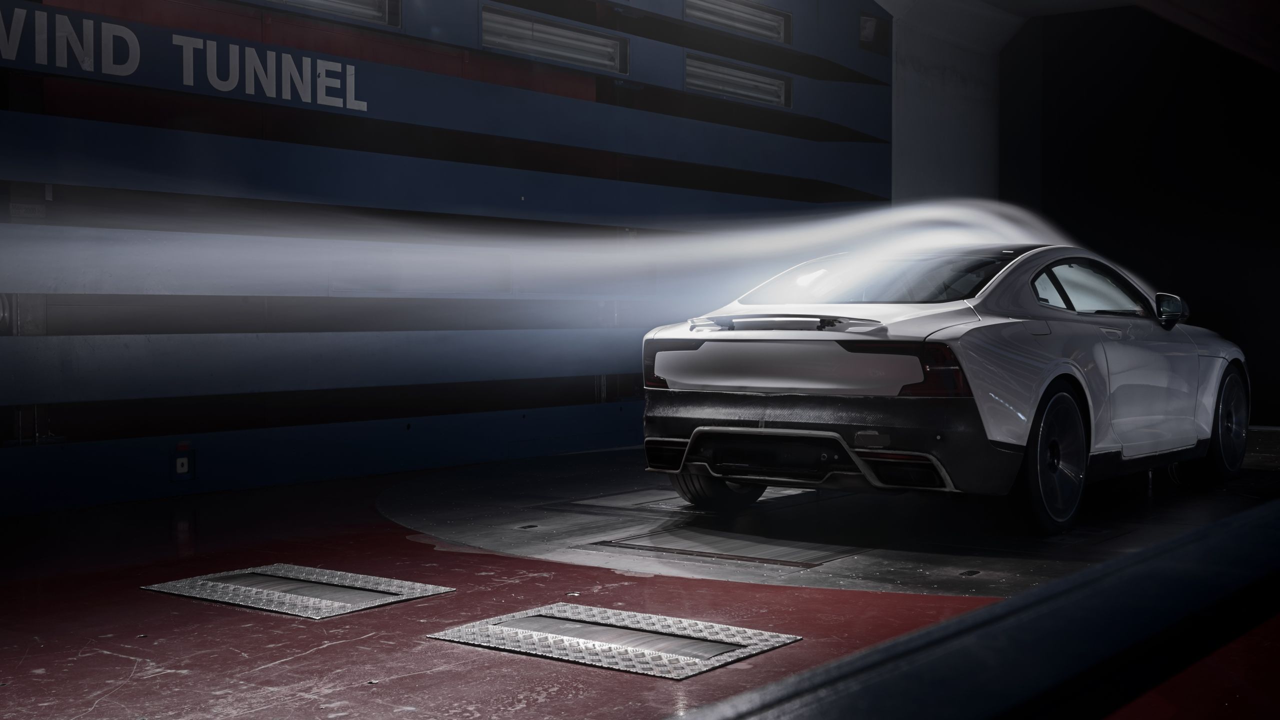 Pure progressive performance | Polestar