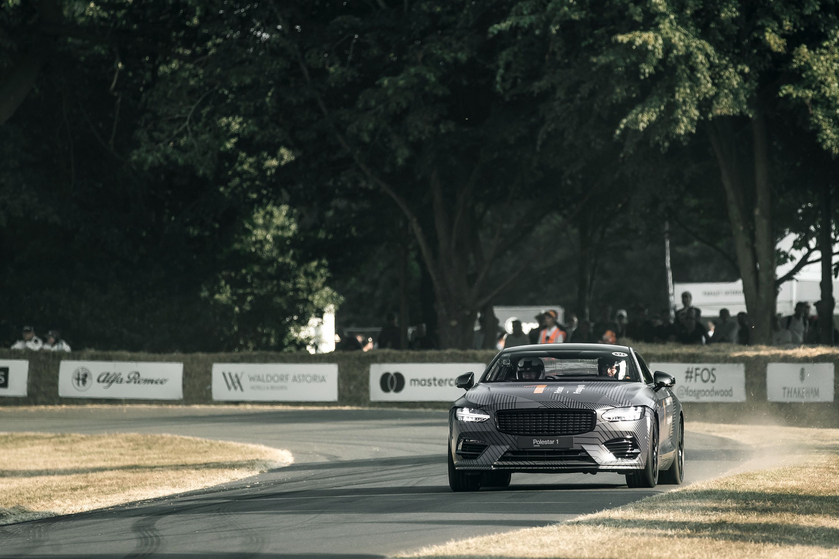 Pure progressive performance | Polestar