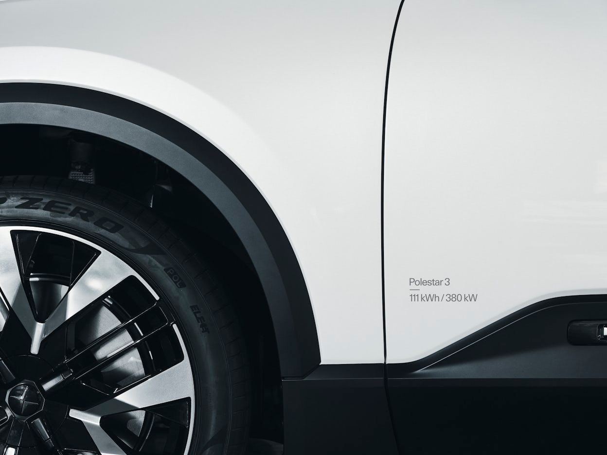 Pure progressive performance | Polestar